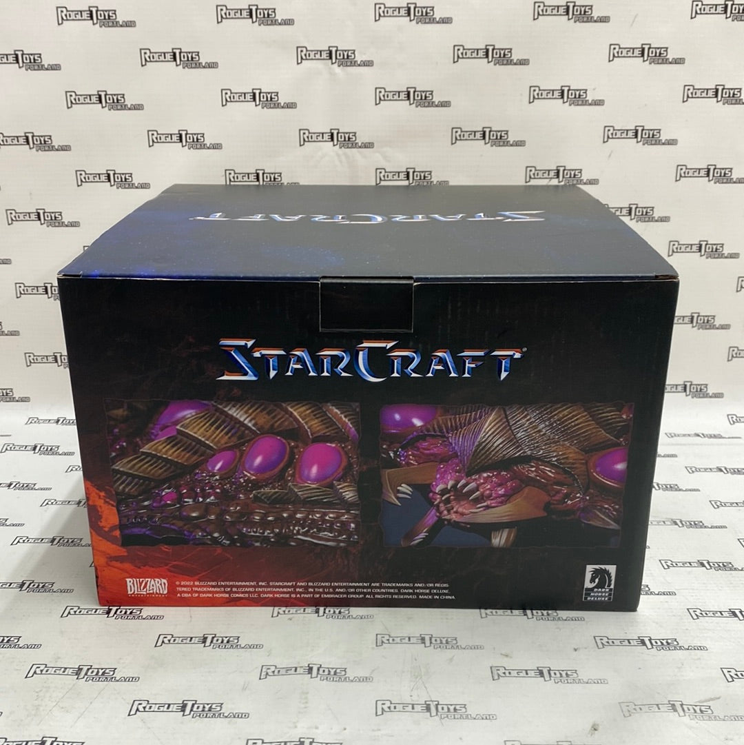 Dark Horse Deluxe Star Craft Zerg Brood Lord Mini Replica| Rogue Toys