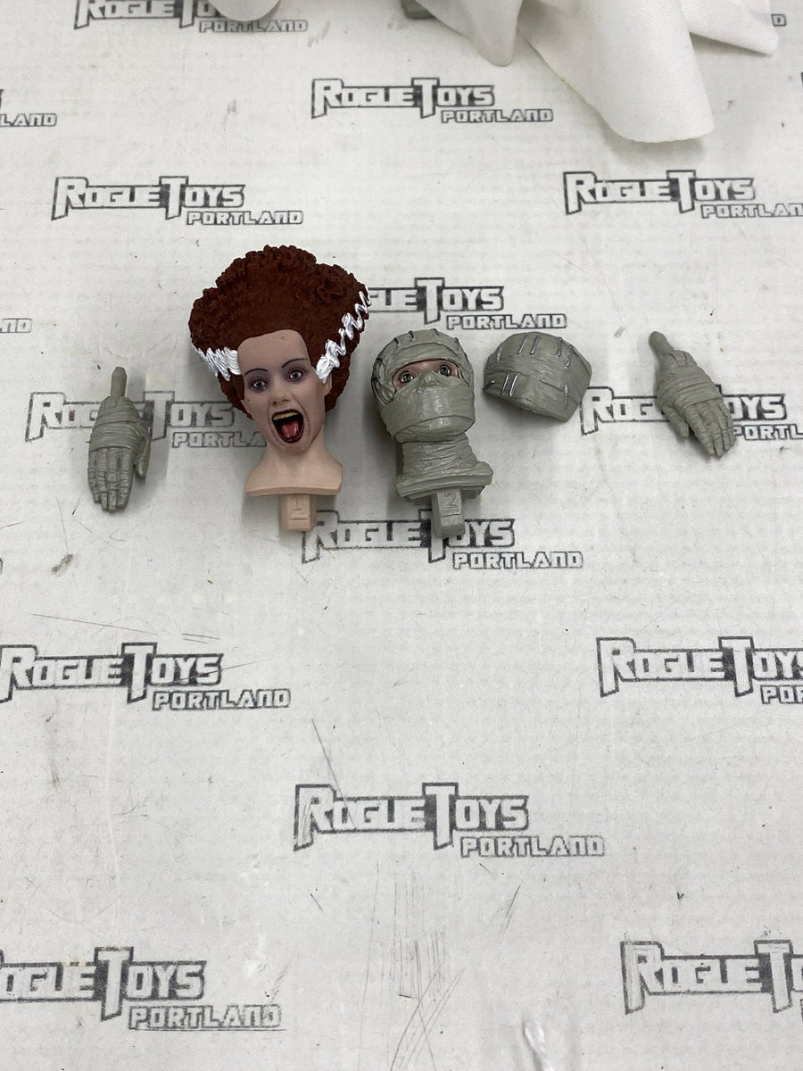 NECA Universal Monsters The Bride of Frankenstein Ultimate Bride| Rogue ...