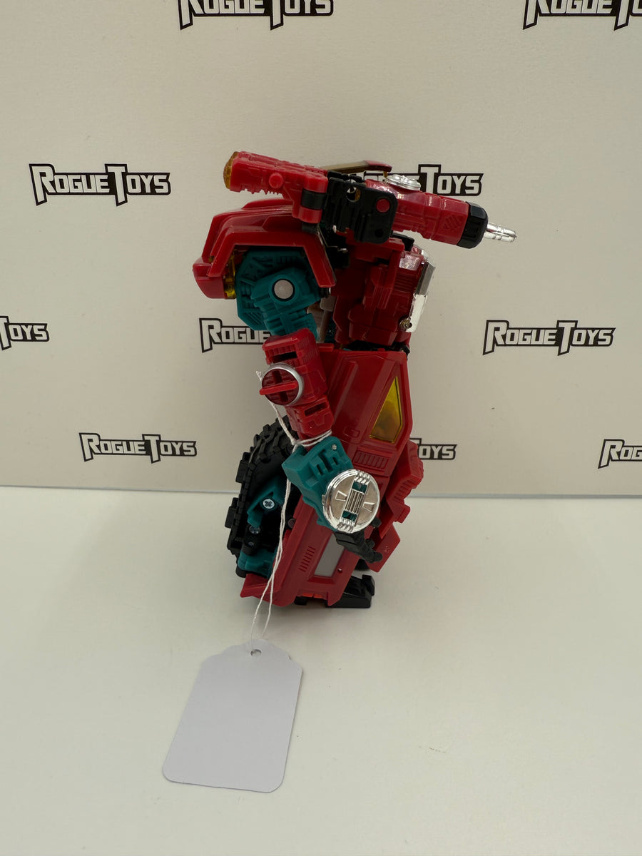 Hasbro Transformers Deluxe Class Reveal the Shield Autobot Perceptor ...