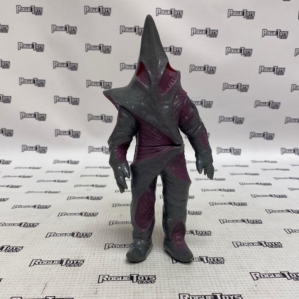 Bandai 1996 alien reguran ultraman series