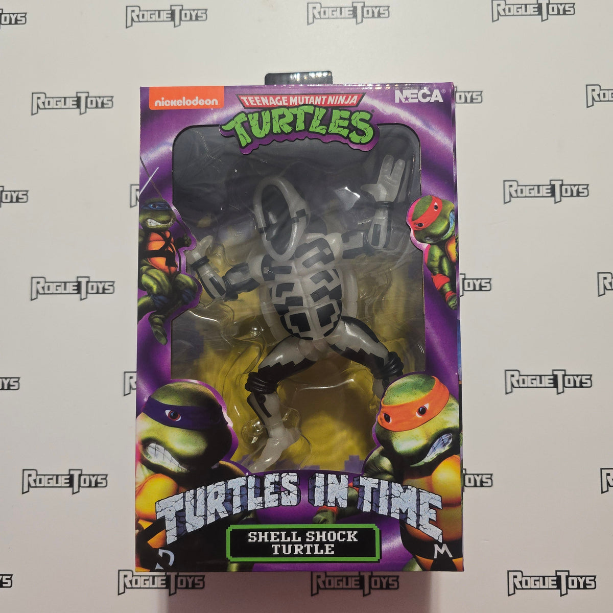 NECA TMNT Turtles in Time- Shell Shock Turtle (Loot Crate Exclusive ...